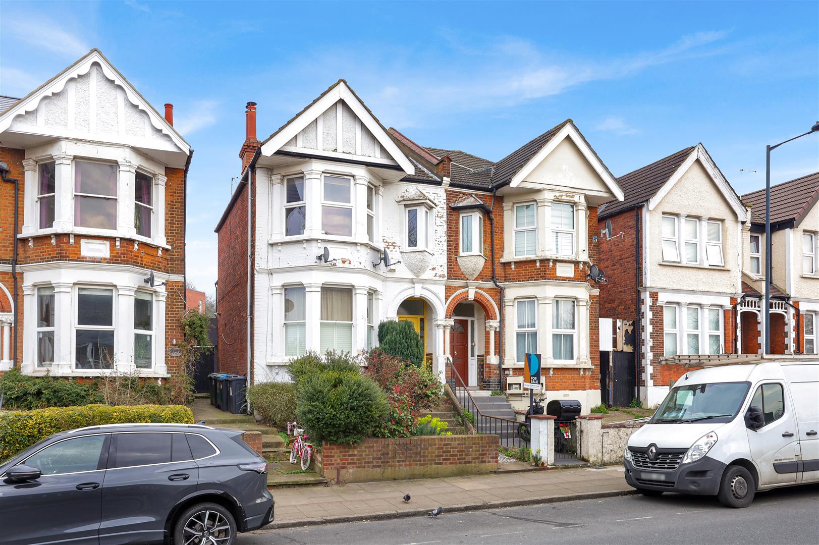 3 Bed, 1 Bath Property For Sale in Harlesden Road, NW10
